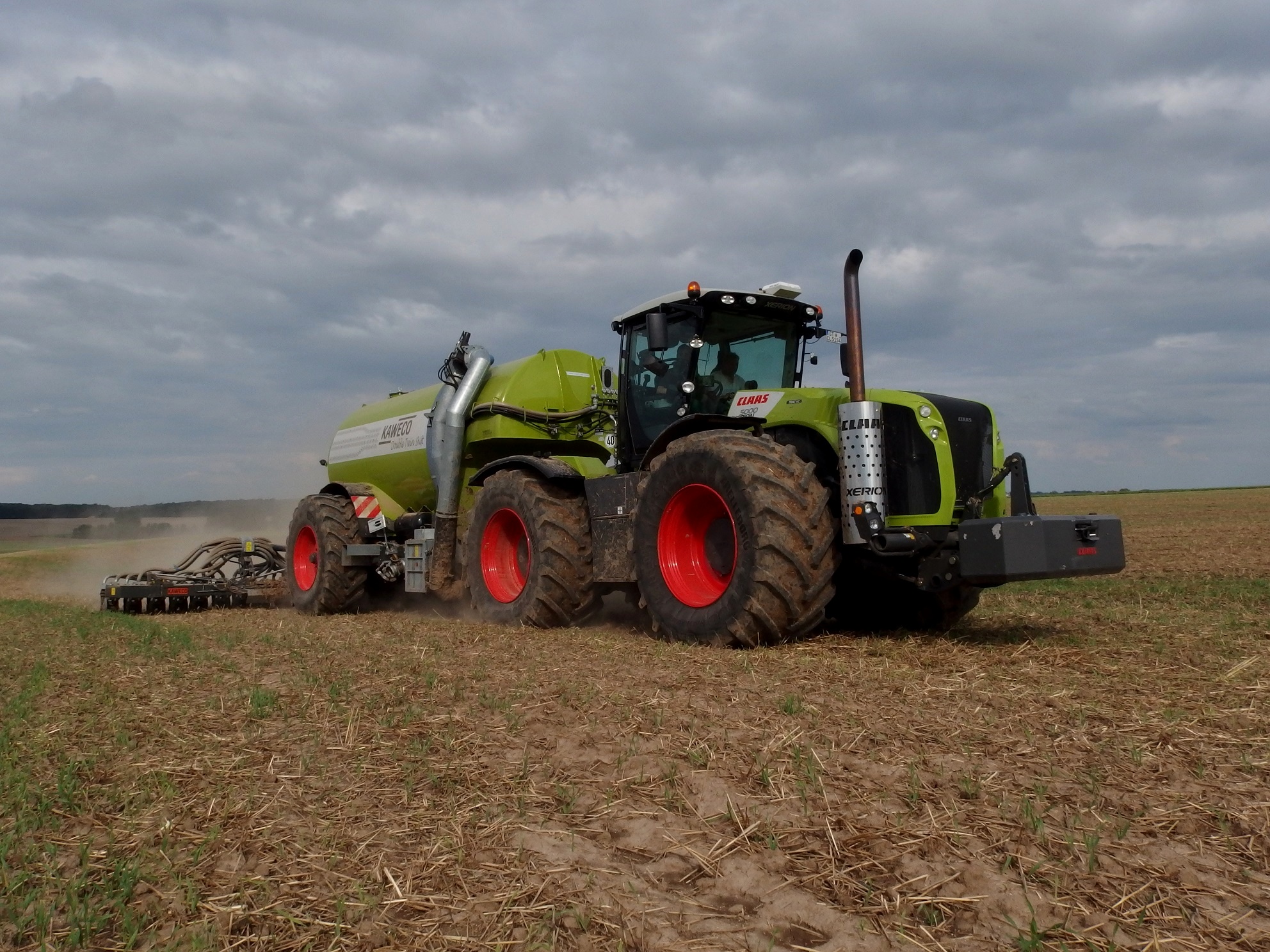LTZ Chemnitz GmbH | Vorführung CLAAS XERION 5000 mit Kaweco Double Twin ...
